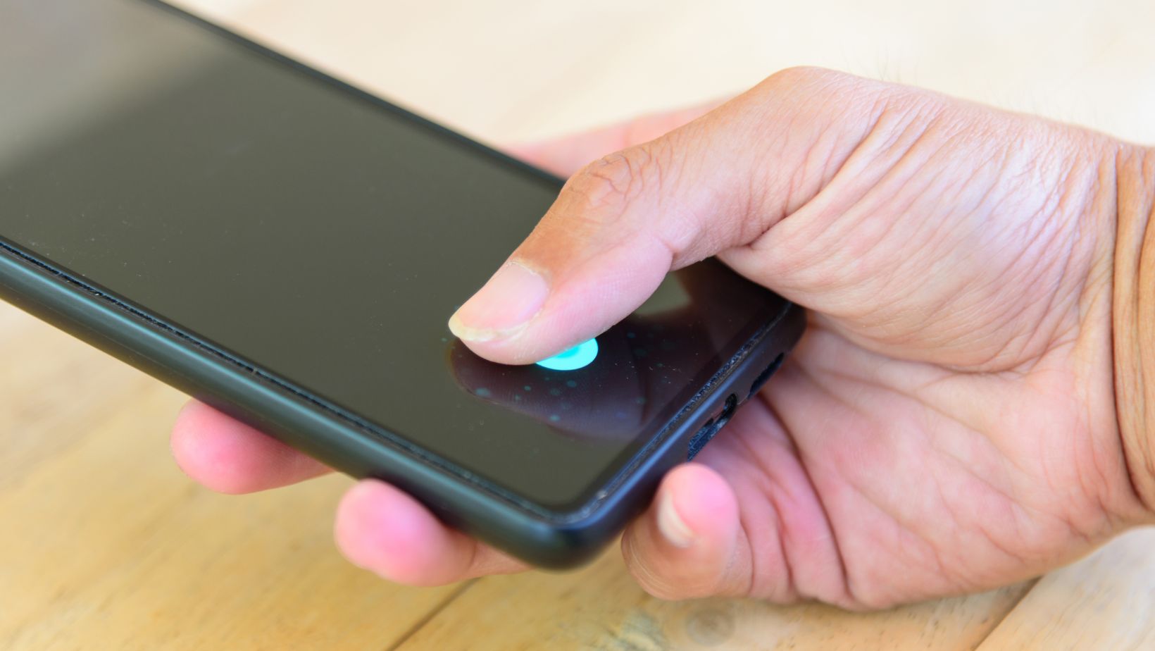 Types of QR Code Scanners: Which One is Right for You? - Scanner Package